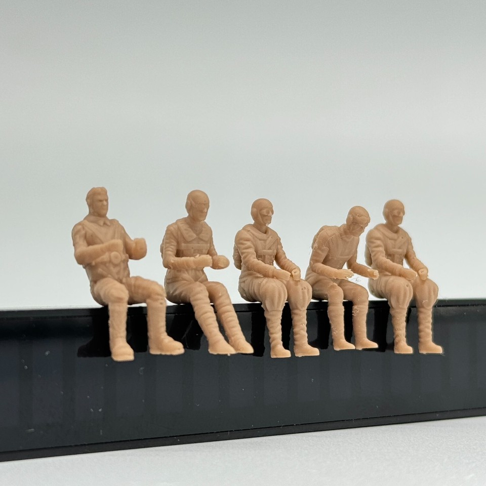 1/72 Scale Resin Model German sitting pilots Figures Unpainted ...