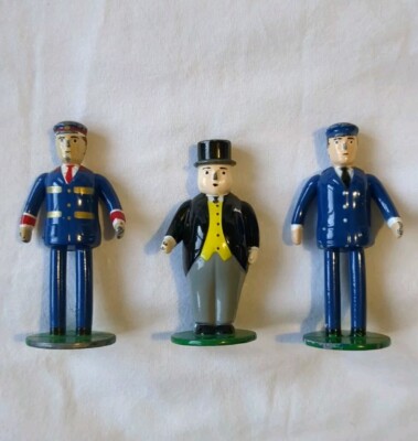 ERTL Thomas the Tank Engine Fat Controller & Porters Die-cast Figures ...