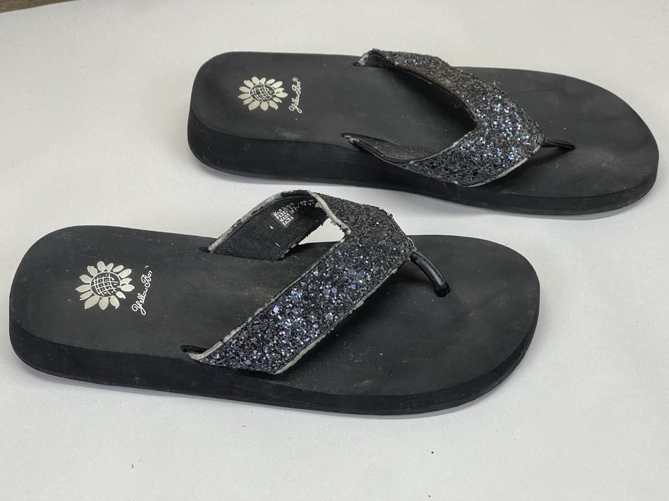 Yellow Box Women’s Black Bedazzled Wide Strap Flip Flops Size 8.5 | eBay