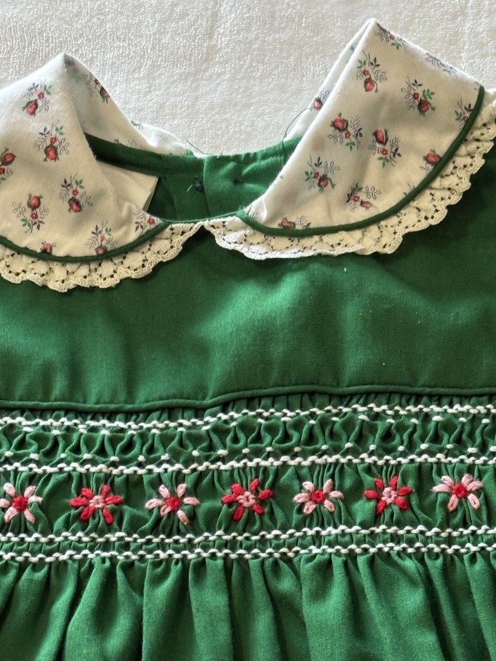 Vintage Princess Ann Girl’s Size 6 S Small Smocked Christmas Girls ...