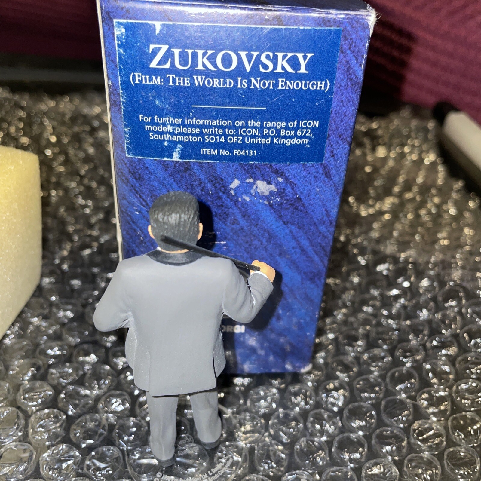 Corgi Icon James Bond 007 Figure Zukovsky F04131 Robbie Coltrane Boxed ...