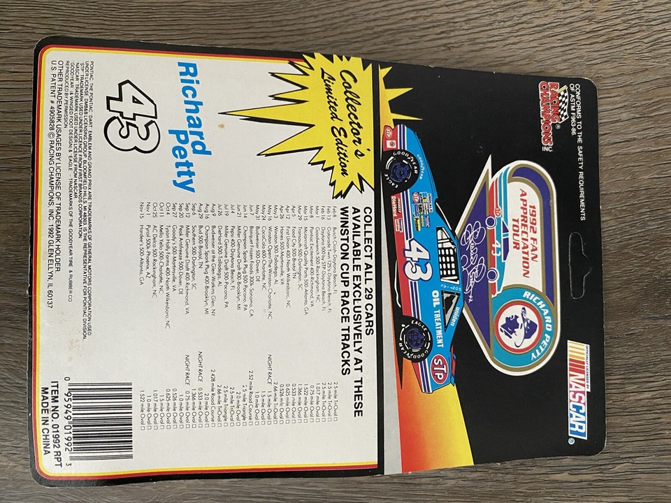RICHARD PETTY STP 43 1992 Fan Appreciation Tour Racing Champions 1:64 ...