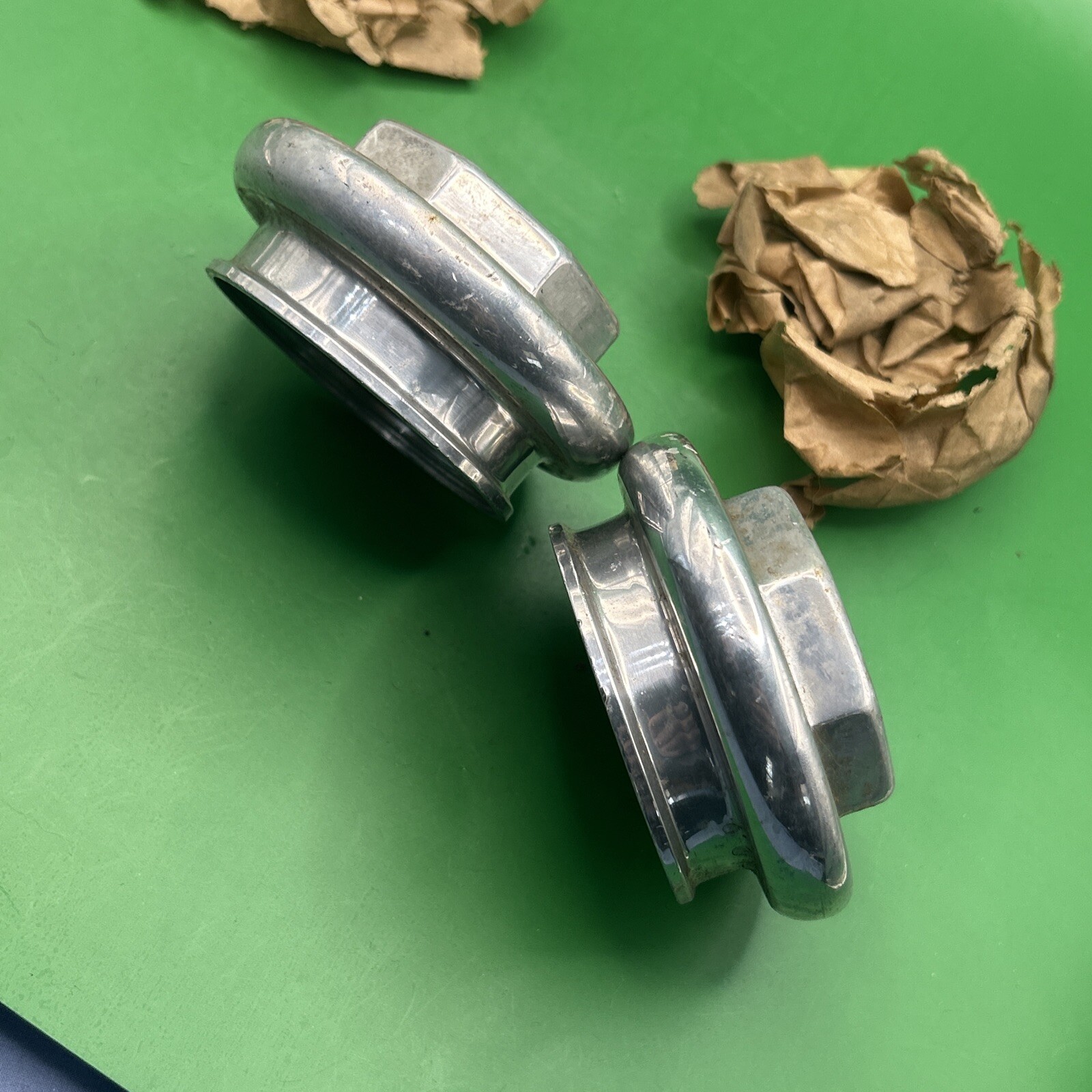 HUPMOBILE Vintage Screw On Wood Wheel Hubcaps 1926 1927 1928 1929 1930 ...