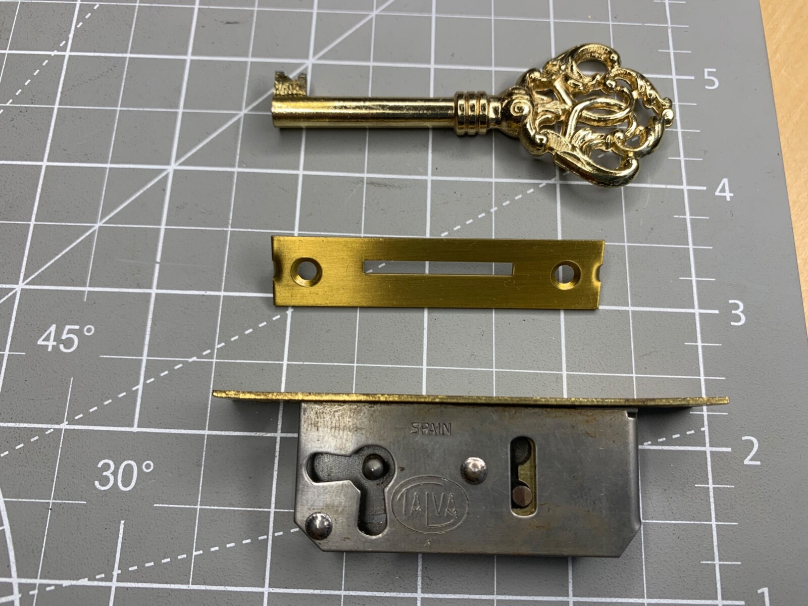 ANTIQUE CABINET/DRAWER LOCK WITH STRIKE AND FANCY ORNATE KEY MADE IN ...