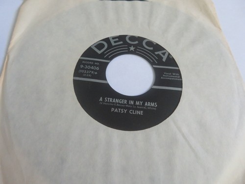 45 rpm -Patsy Cline - Stranger in My Arms / Three Cigarettes -Decca ...
