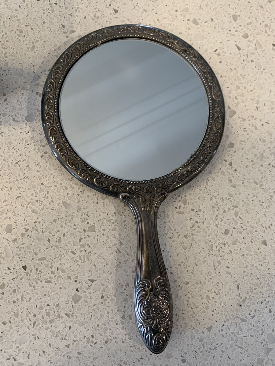 Old Fashioned Hand Held Mirror 3D Antique Style Handheld Mirror