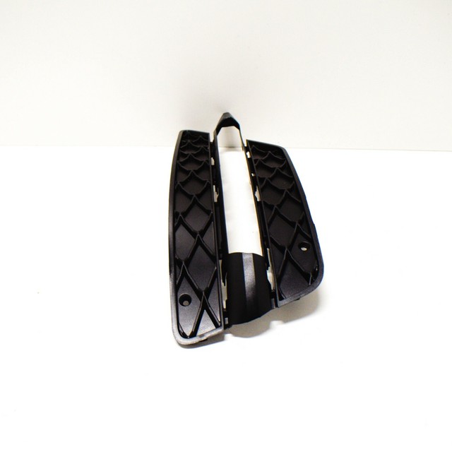 2012-2015 MERCEDES BENZ C Class W204 Running Light Grill Right OEM ...