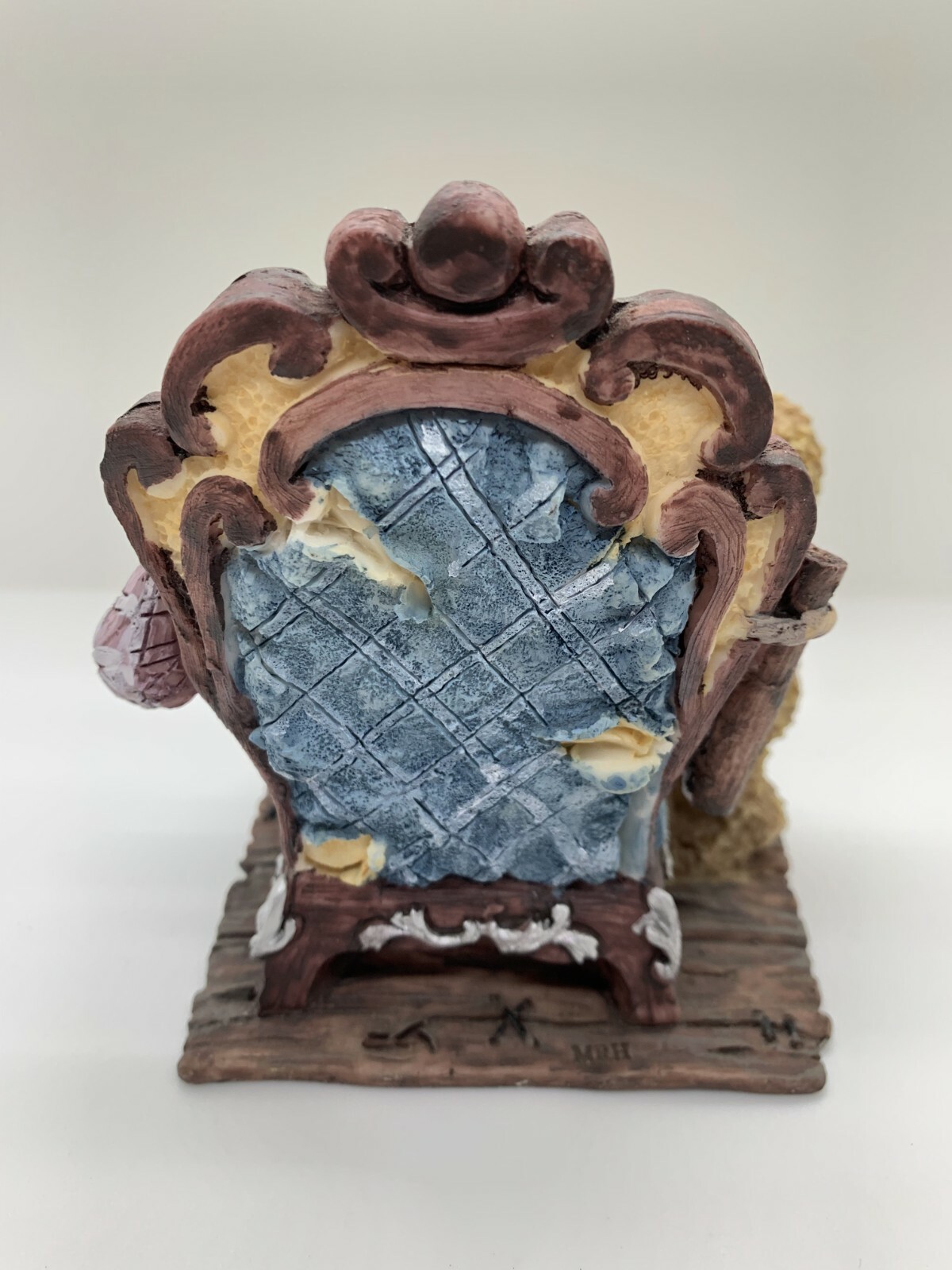 MEERCHI MRH RESIN FIGURINE STATUE BEARS IN READING CHAIR (NO BASE) | eBay