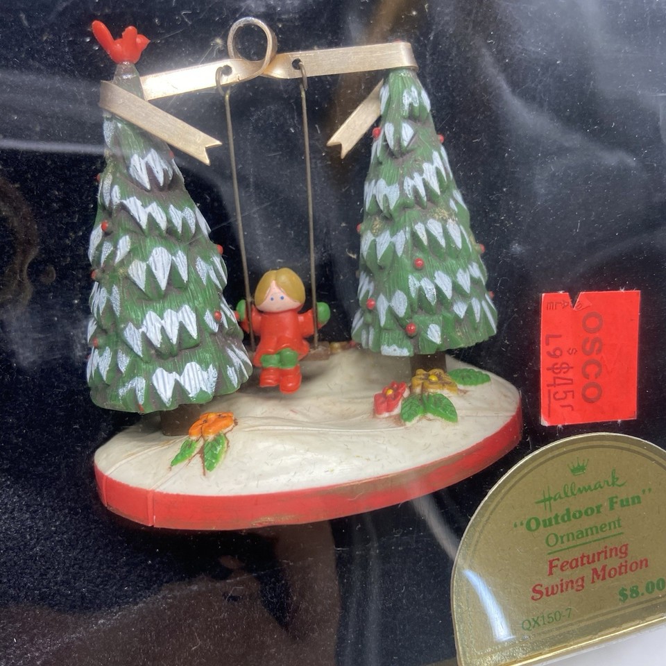 Vintage 1979 Hallmark Tree Trimmer Keepsake Christmas Ornament OUTDOOR ...