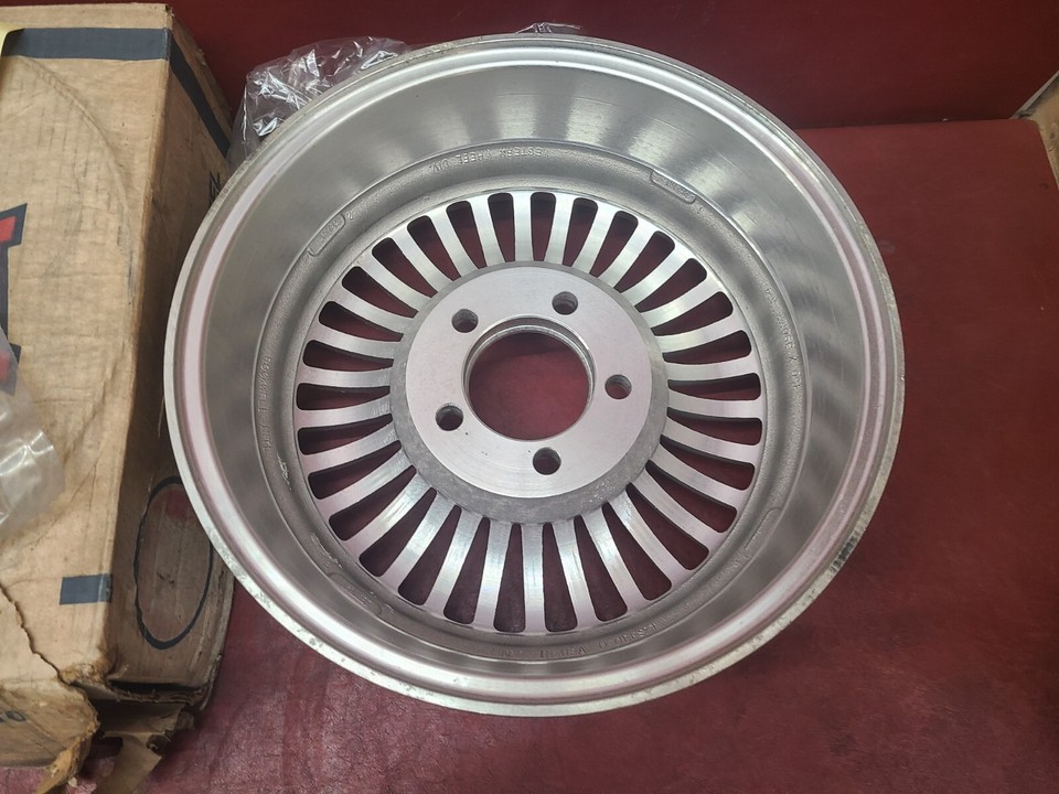 Western Wheels Cyclone 1963-1967 Corvette 30-Spoke 150x390 GM 5x4.75 ...