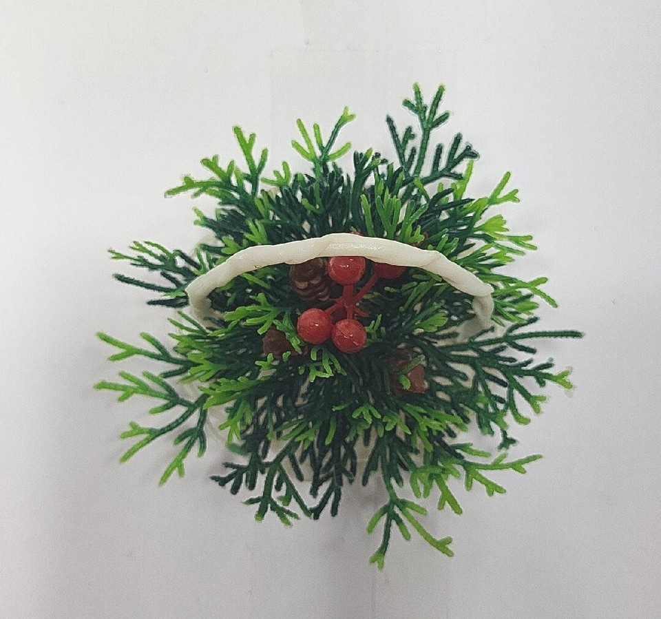 5 Vtg Miniature White Plastic Christmas Baskets w/Assorted Floral ...