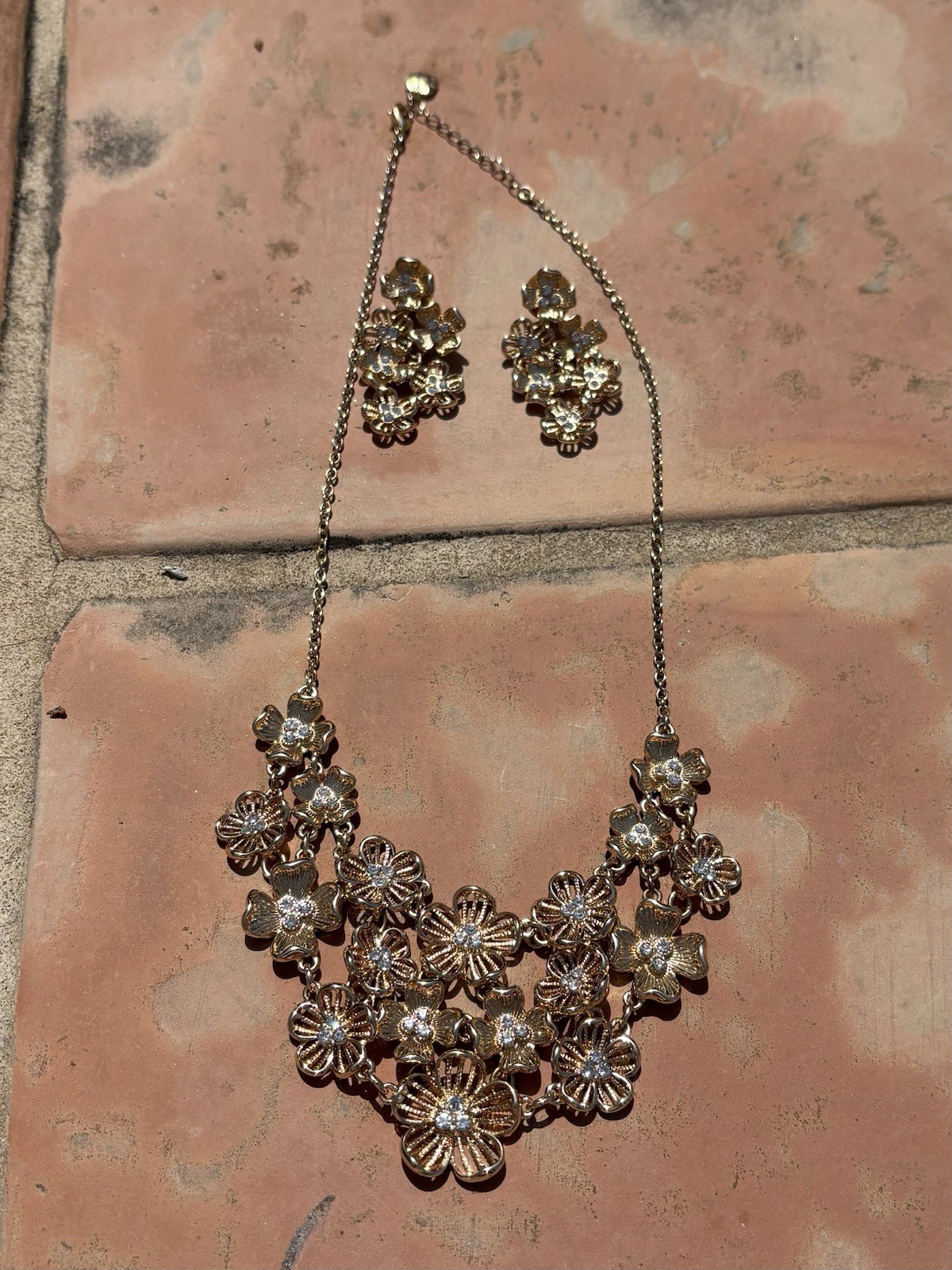 Monet Necklace and Earrings Set - Gem