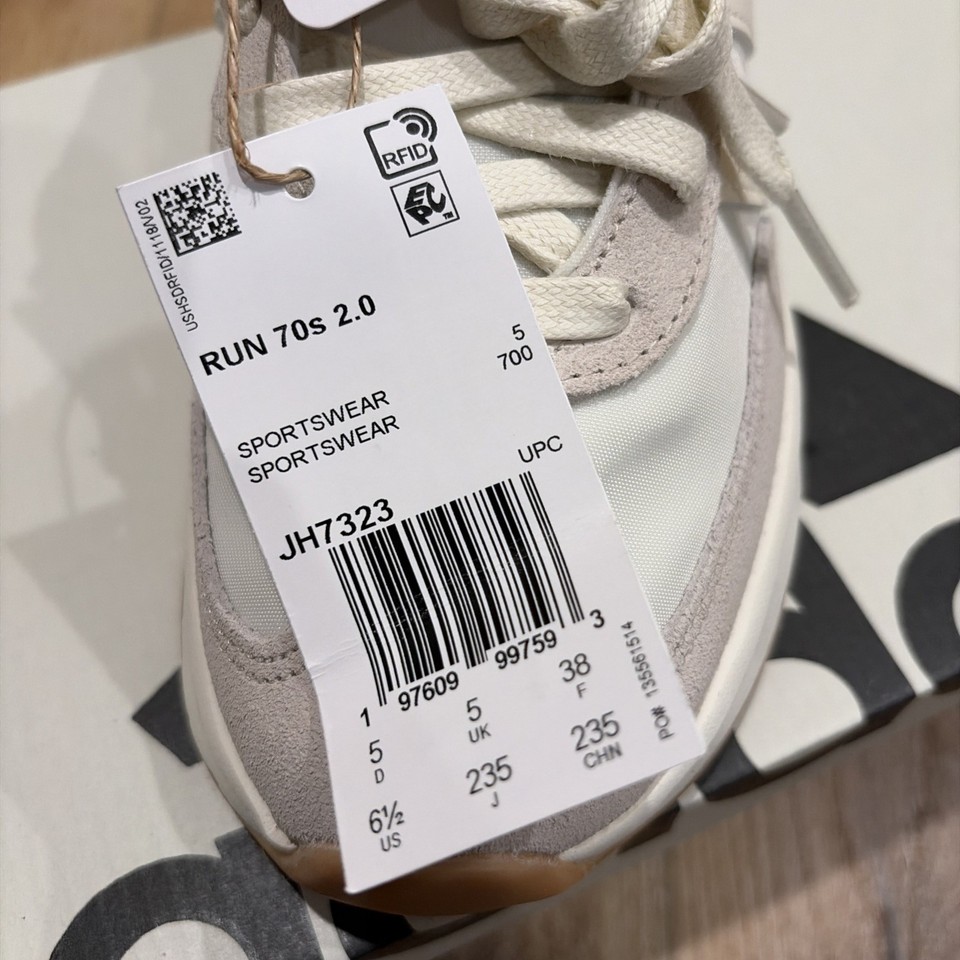 adidas Run 70s 2.0 Women’s Sneakers Cream White Pink Gum NEW size 6 1/2 ...