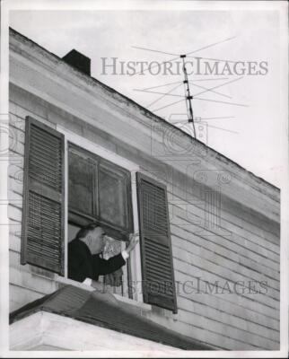 1957 Press Photo J. Richard feeley of Amesbury Mass insured against | eBay