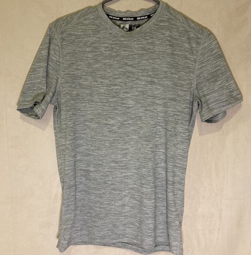 RBX XTRAIN - Athletic Performance Mens Crewneck Shirt - Gray - Size S ...