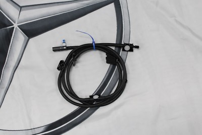 NEW Genuine Mercedes-Benz W205 C-Class Washer Jets and Hose Assembly ...