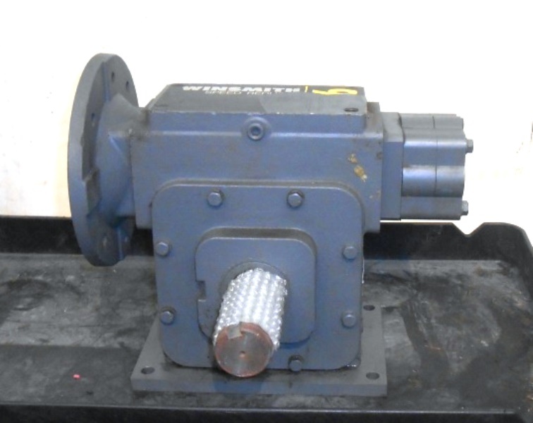 WINSMITH GEAR REDUCER, 943MDTE33000B7, D-90 SERIES, C-FLANGE QUILL, 10: ...
