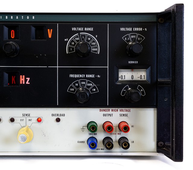 Fluke 5200A AC Calibrator for sale online | eBay