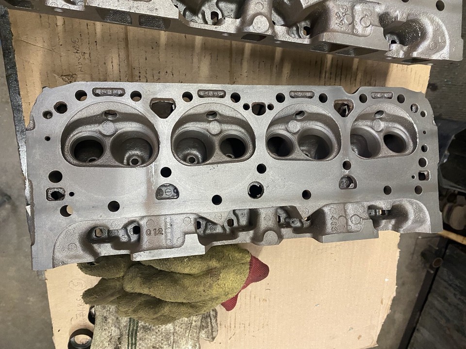 Chevy 3890462 Heads 302 327 350 Camel Hump SBC Heads 462 small block E6 ...