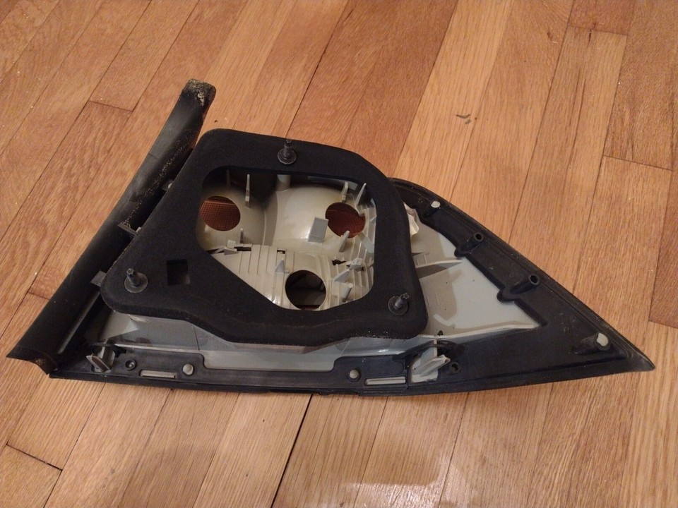 2008-2011 Saab 9-3 Tail Light Lamp 12775608 LH Driver Side Outer Sedan ...