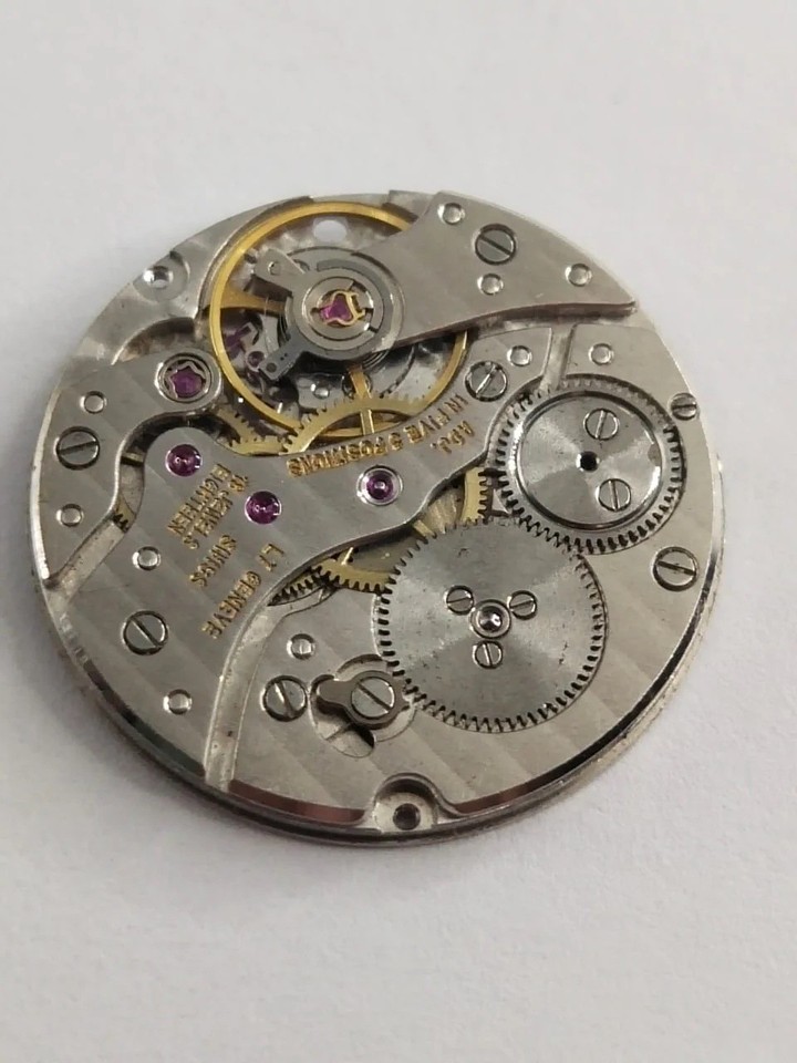 Cartier/Chopard movement/manual/balance shaft broken/hour wheel missing ...
