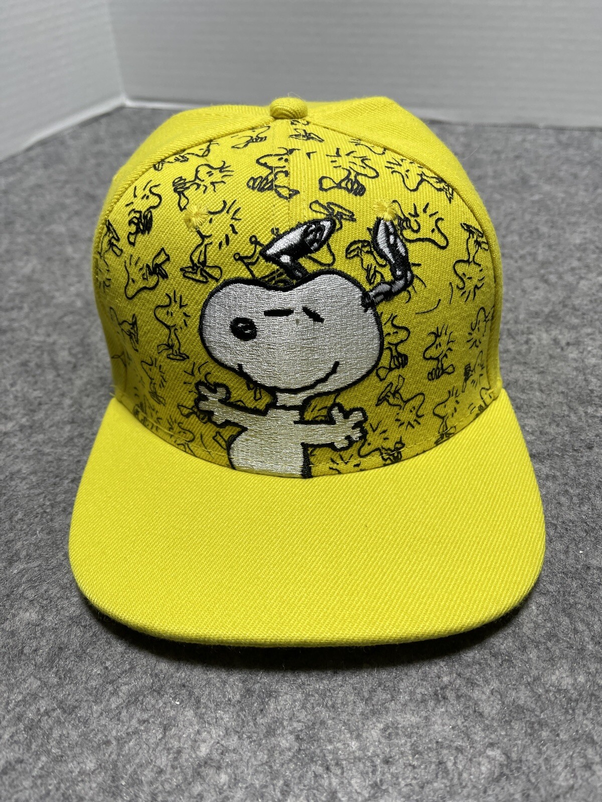 Peanuts Snoopy woodstock Charlie Brown Yellow CLEANED… - Gem