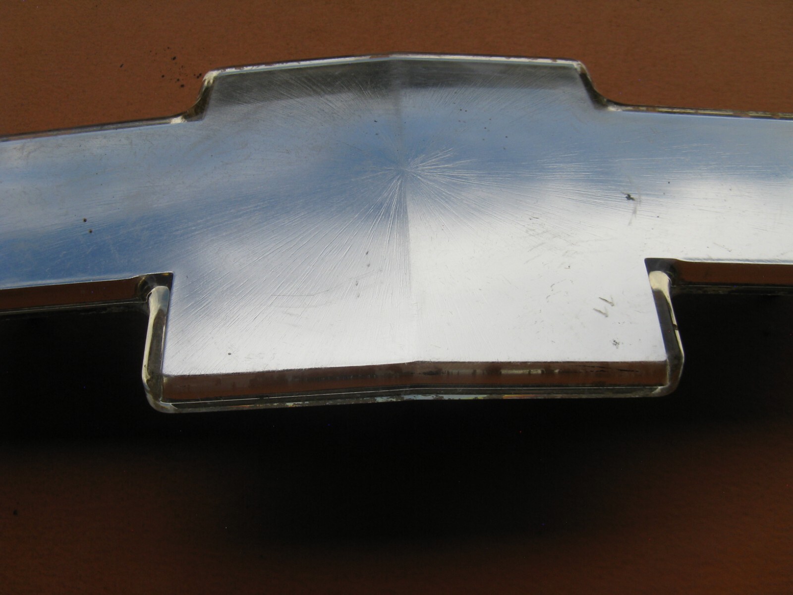 Chevy Silverado Truck Front Grille Bowtie Emblem 15773420 Badge ...
