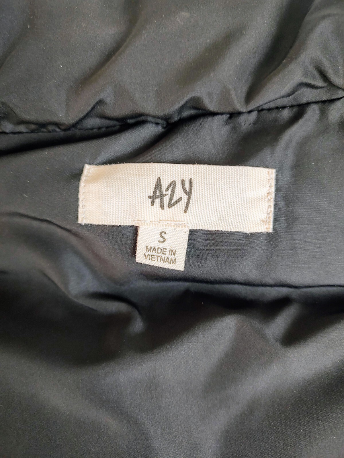 Cute AZY Cropped Black Puffer Vest NWOT made in Vietnam | eBay