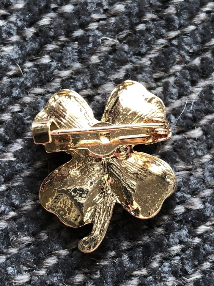 shamrock Brooch pin clear rhinestones green enamel gold tone .75"X .75 ...