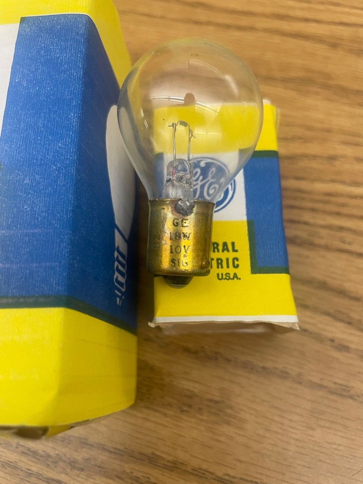 GE USA Railroad Signal Lamp Bulb, 10 Volt 18W, New! NOS T10V-18W (x6 ...