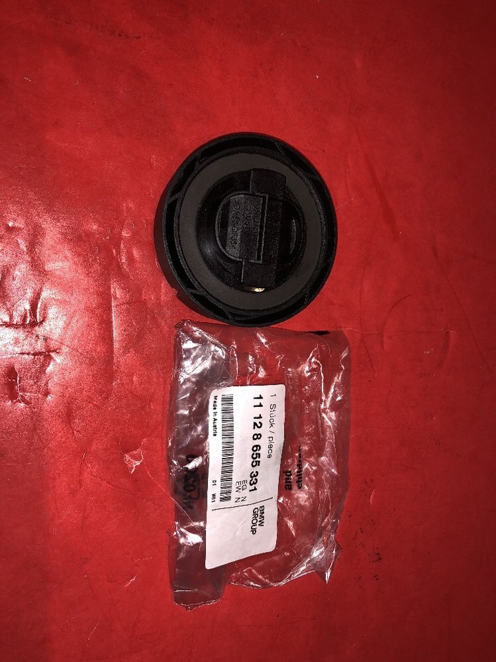 BMW Engine Oil Filler Cap E88 E90 E60 E63 E65 F10 F01 X5 X6 GENUINE ...