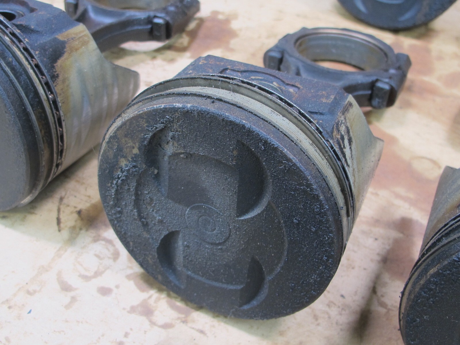 302 Ford 5.0 F2te-ba Connecting Rod Set Mustang Bronco Comet Mercury ...