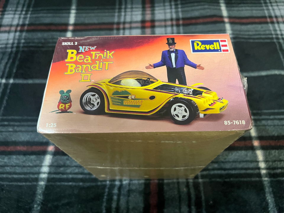 Beatnik Bandit II - Ed "BIG DADDY" Roth - Rat Fink - 1:25 Scale - NIB ...
