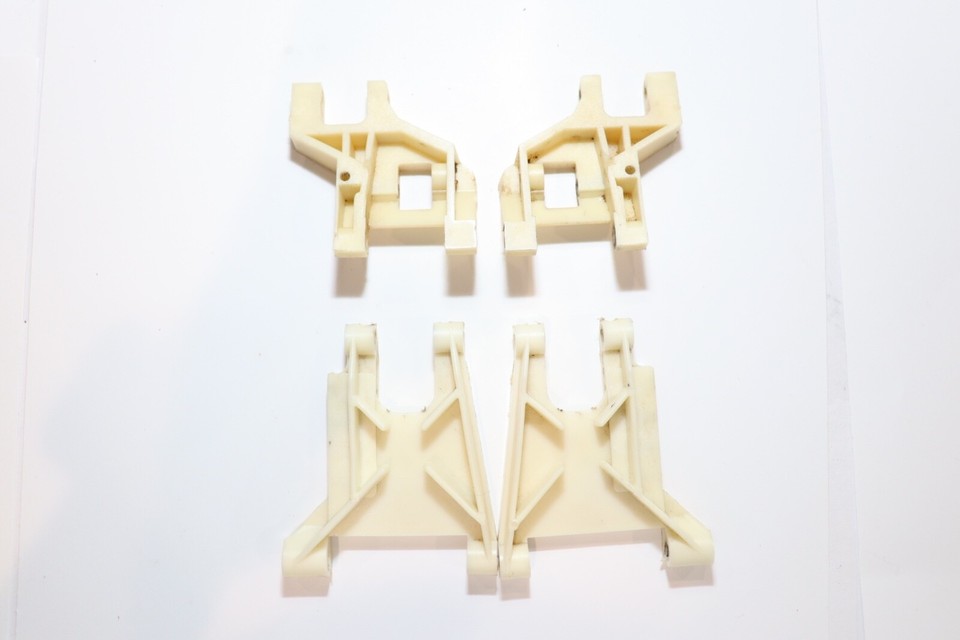 RC10-290 ASSOCIATED VINTAGE RC10 1984 BUGGY FRONT AND REAR A-ARMS | eBay