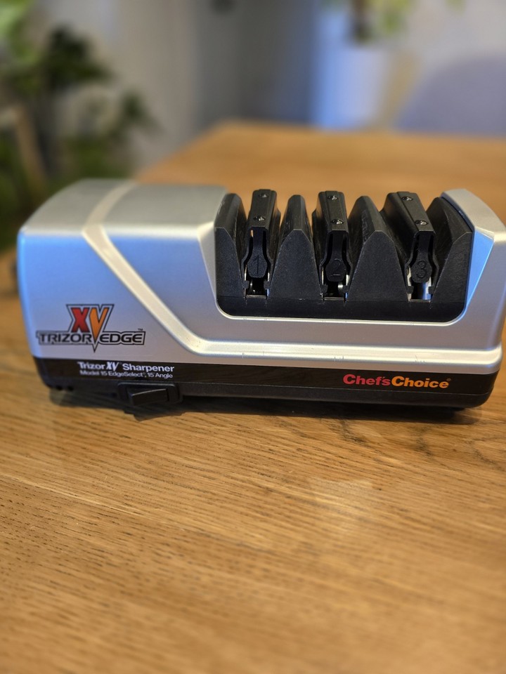 Chefs Choice Trizor Edge Electric 3 Stage Knife Sharpener Model 15 XV ...