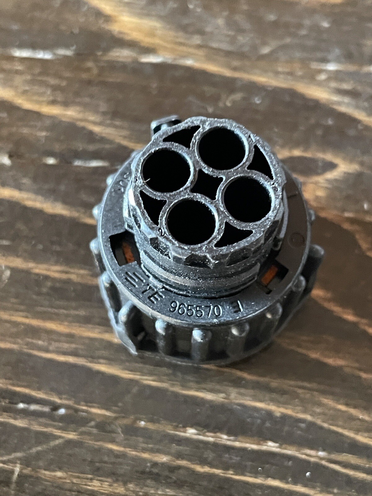 TE 965570 1-967325-1 Automotive Connectors HSG SKT 004P F/H BLK T84201 ...