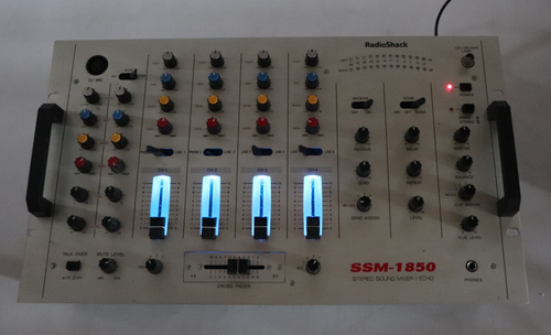 Radio Shack SSM-1850 Stereo Sound Mixer Echo DJ Console 4-Channel 32 ...