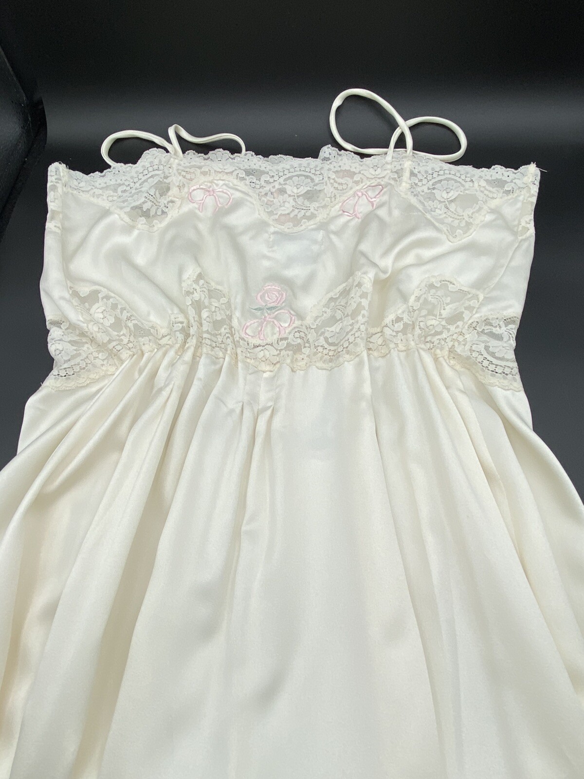 Vintage Laura Adams Lacy Long Nightgown Embroidered F… - Gem