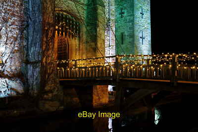 Photo 6x4 Christmas at Hever Castle Looking towards the drawbridge, and ...