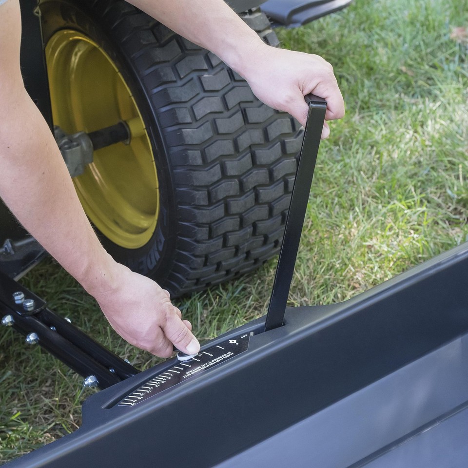 45-0543-AMZ 100 lb. Tow-Behind Lawn & Garden Spiker/Seeder/Drop ...