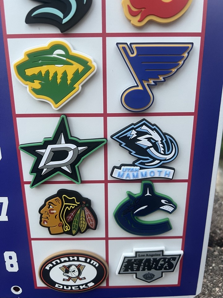 VINTAGE NHL NEW MAGNETIC STANDING BOARD FULL SET 32 RUBBER MAGNETS 2025 ...