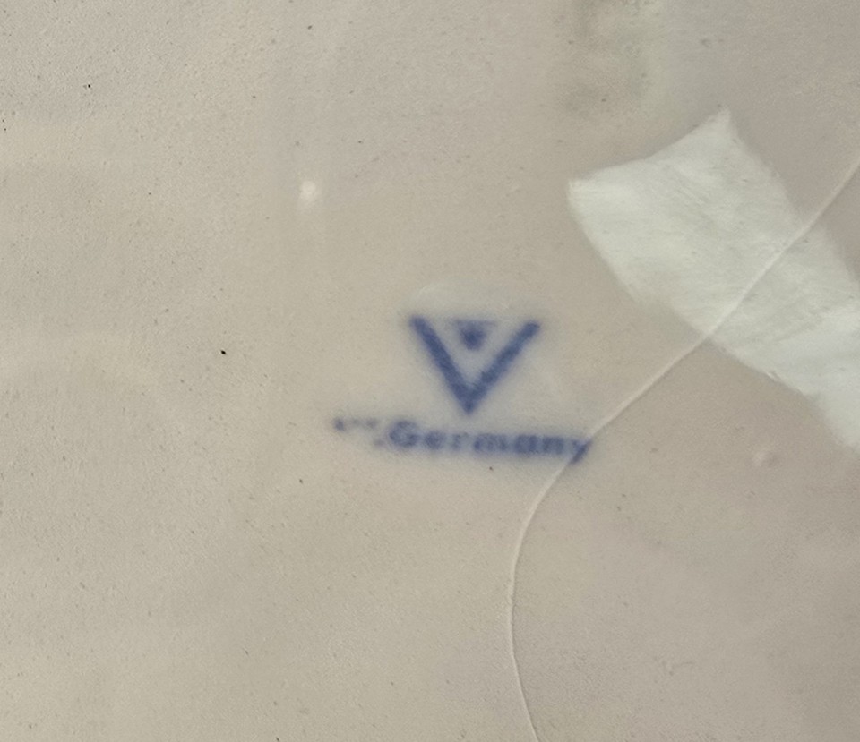 Goebel Hummel Strolling Along Figurine Backstamp 3 Boy Walking w ...