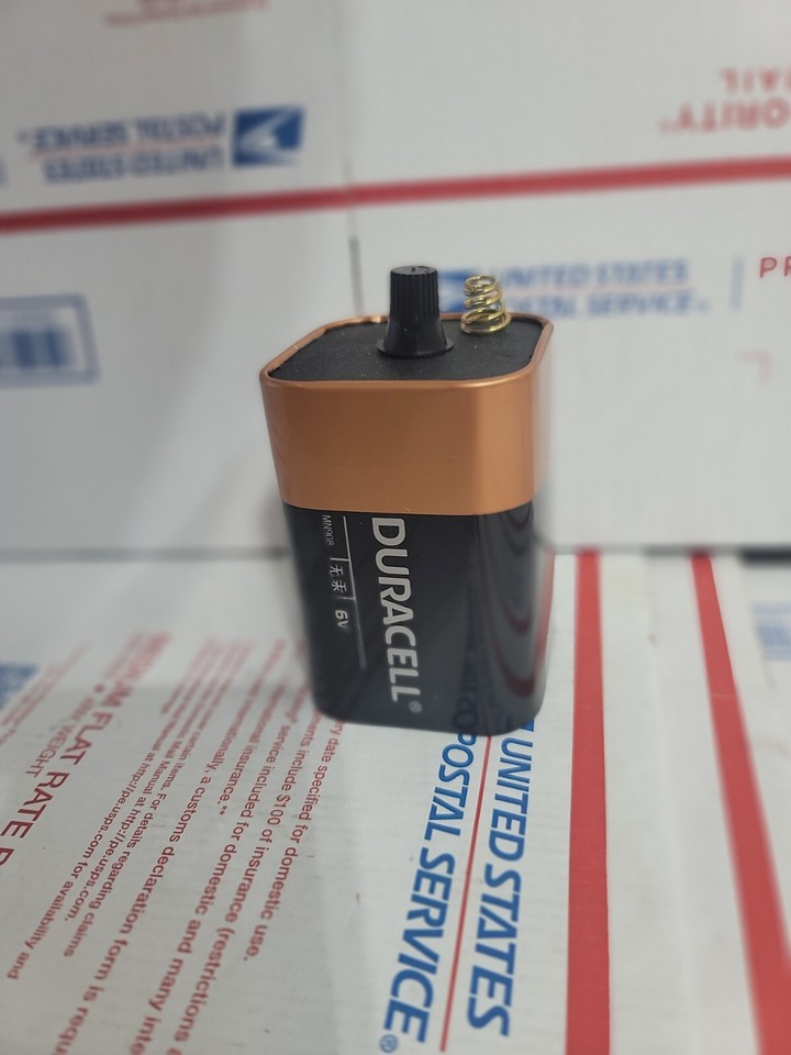 Duracell Coppertop 6V Alkaline Lantern Battery Spring Terminals 2027 ...