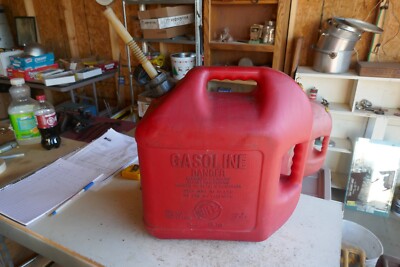 Oil & Gas - Blitz 5 Gallon Gas Can