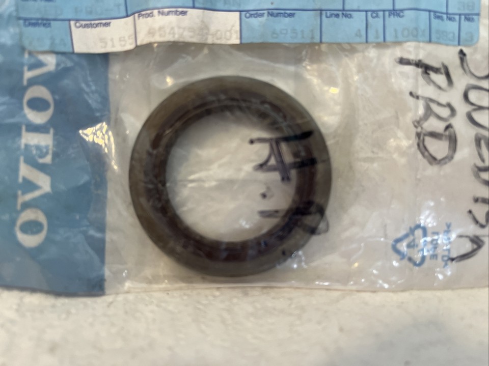 VOLVO -- V50 AUTOMATIC TRANSMISSION SEAL RING -- #9495017 -- NEW -- OEM ...