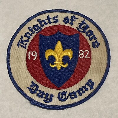 1982 KNIGHTS OF YORE Boy Scouts of America DAY CAMP - BSA - New 3 3/4 ...