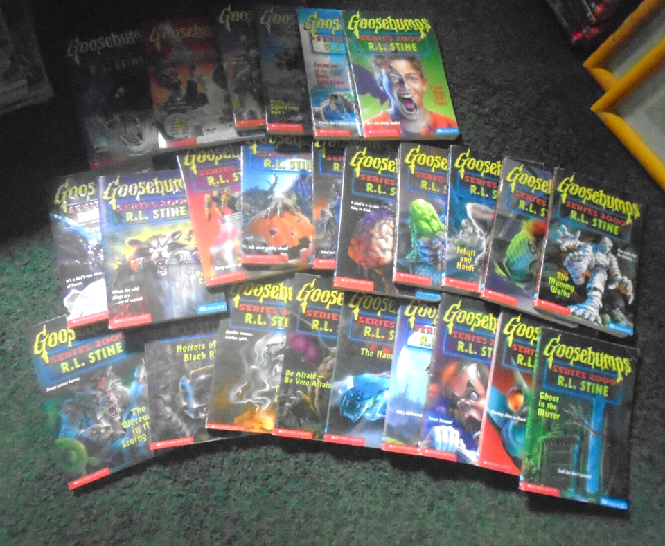 Complete set GOOSEBUMPS SERIES 2000 books R.L. Stine 1 to 25/all are ...
