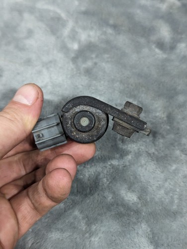 2001-2005 Lexus IS300 OEM Evap Purge Valve 90910-12220 | eBay