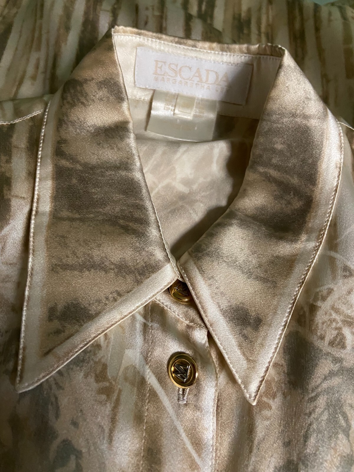 ESCADA VINTAGE SILK BLOUSE IN BEIGE SHADES MUTED TIGE… - Gem