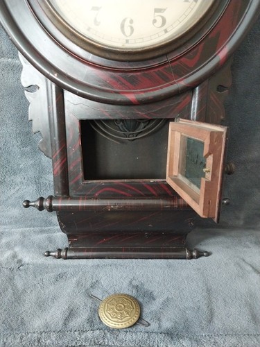 New Haven Key Wind Pendulum Striking Wall Clock Circles Face Unusual ...